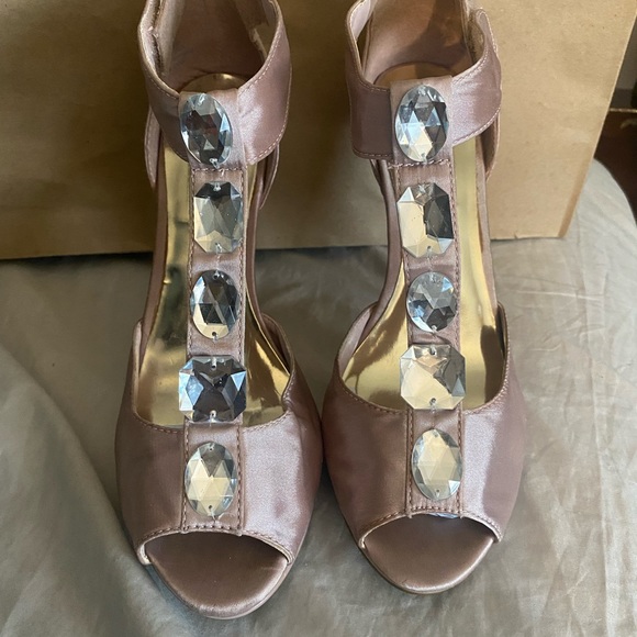 Steve Madden | Shoes | Steve Madden Pink Champagne Color Hills With ...